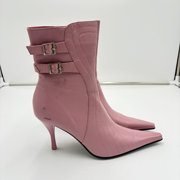 Luichiny | Shoes | Vintage Pink Leather Whimsigoth Buckle Pointed Toe ...